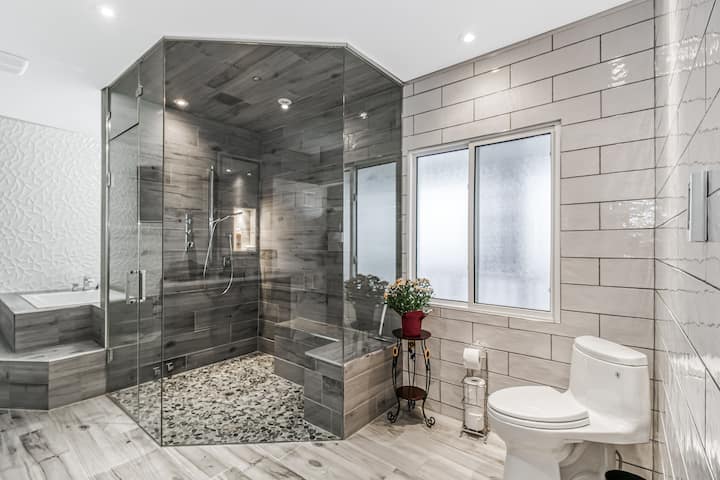 Hospital District Executive One Bedroom. - Sudbury