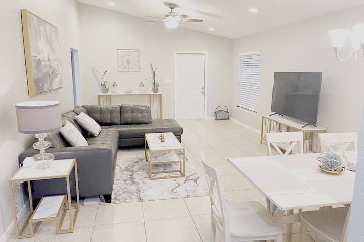 Comfortable Home, Near Beach, Wi-fi, Free Parking - Delray Beach, FL