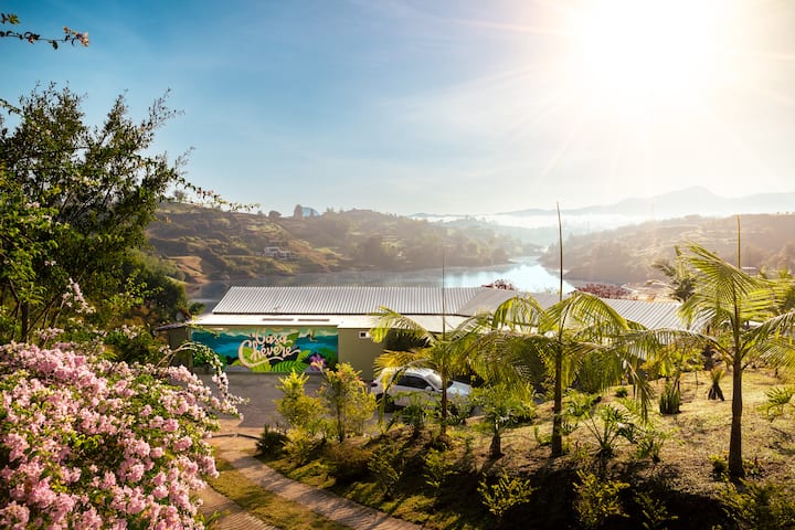 Casa Chevere! Connect With Nature, Relax & Reset - Guatape
