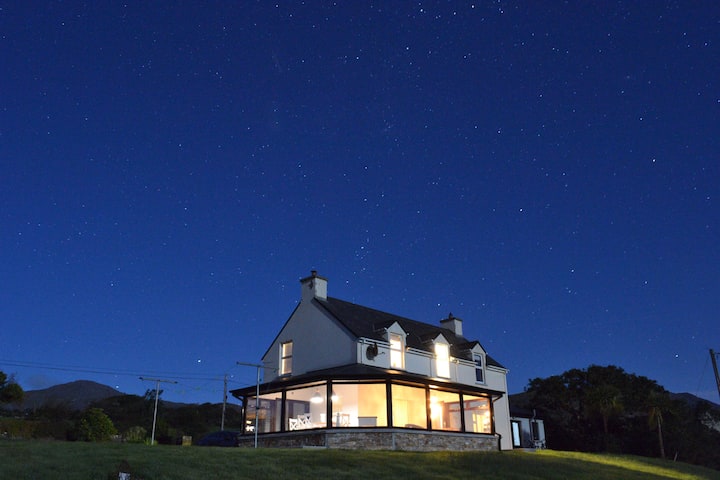 Casey House  * Stunning Views And Location * - Ireland