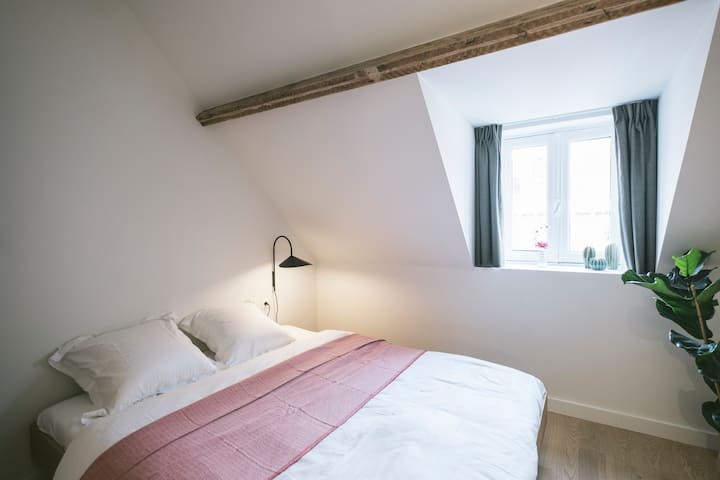 Unique & Trendy Stay (Parking Possible On Request) - Bruges