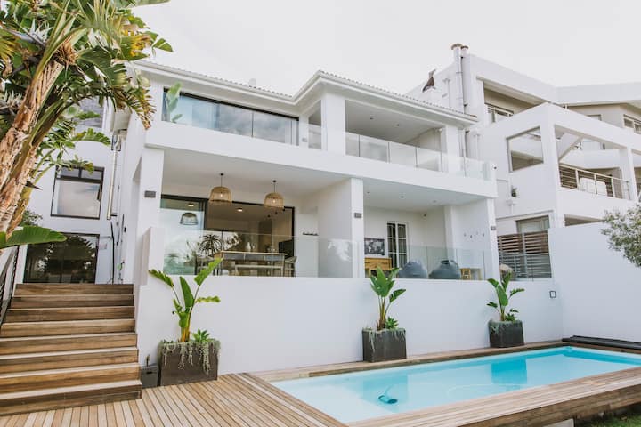 Villa With Views - Ideal Location To City And Sea - Camps Bay