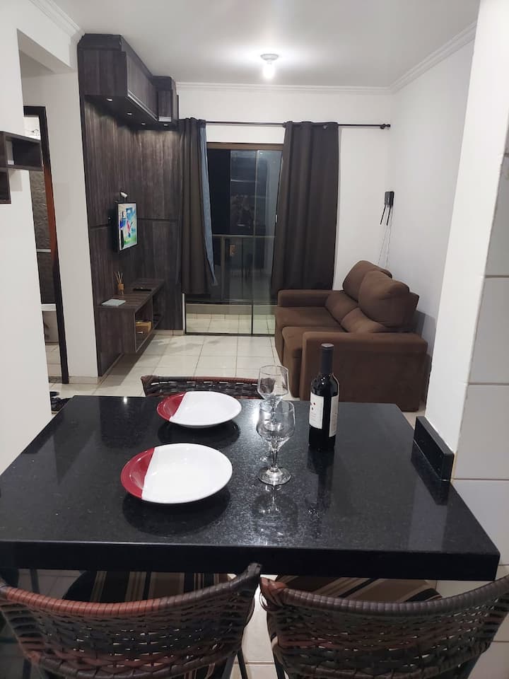Apto 1, No Centro Com 2 Ar, Sacada, Completo - Dourados