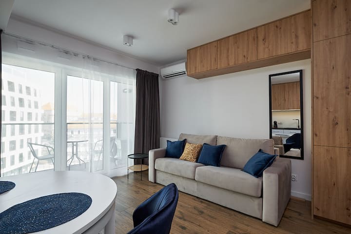 Studio Nad Rzeką 72, Rynek 500 M - Wrocław