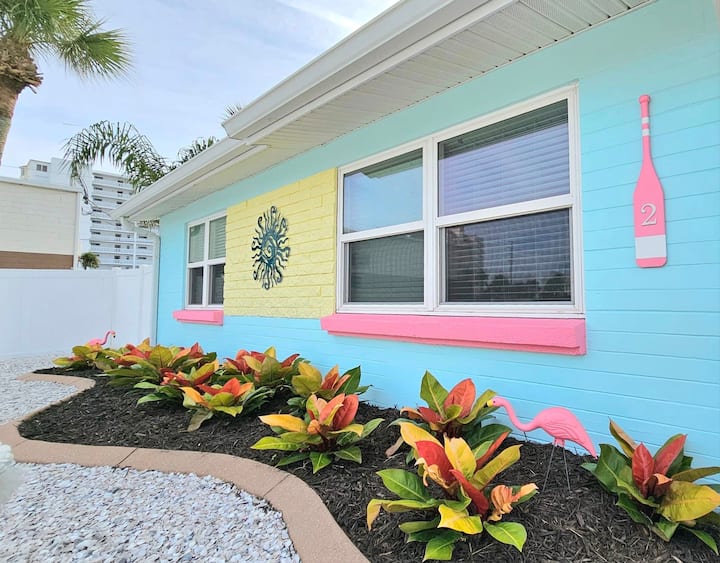 Sunny Beach Bungalow! - Ormond Beach, FL