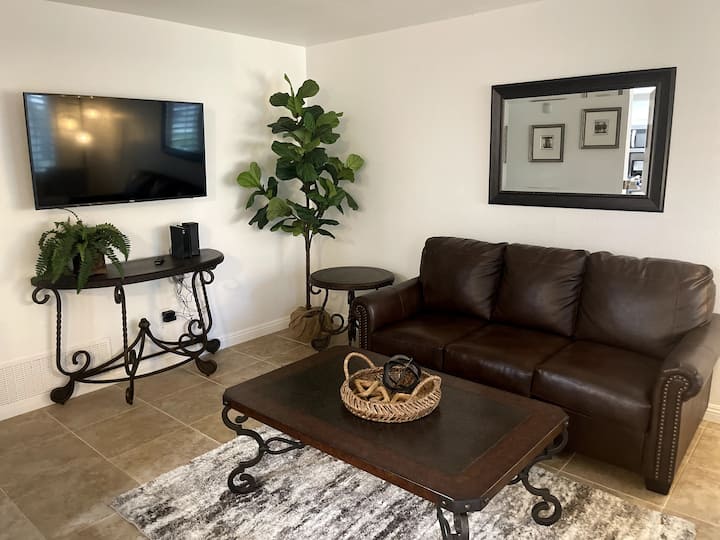 Perfect 2 Bedroom Condo In Gated Community - Coachella, CA