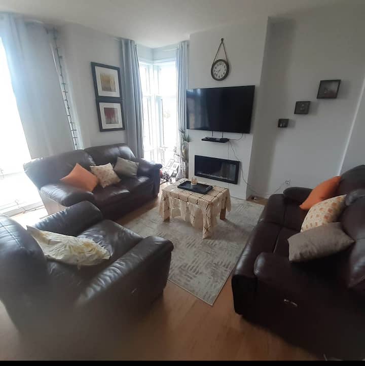 Bright, Spacious And Cosy Room - Pickering