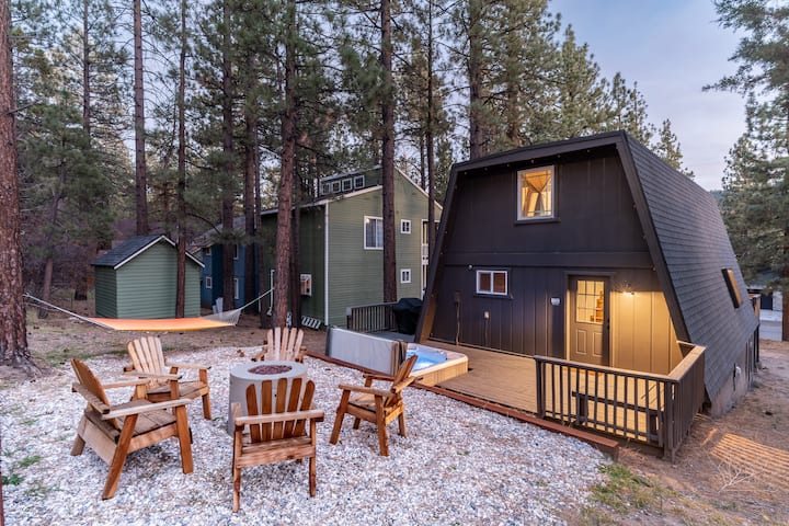 Meadow At Moonridge - Hot Tub And Firepit - Big Bear Lake, CA