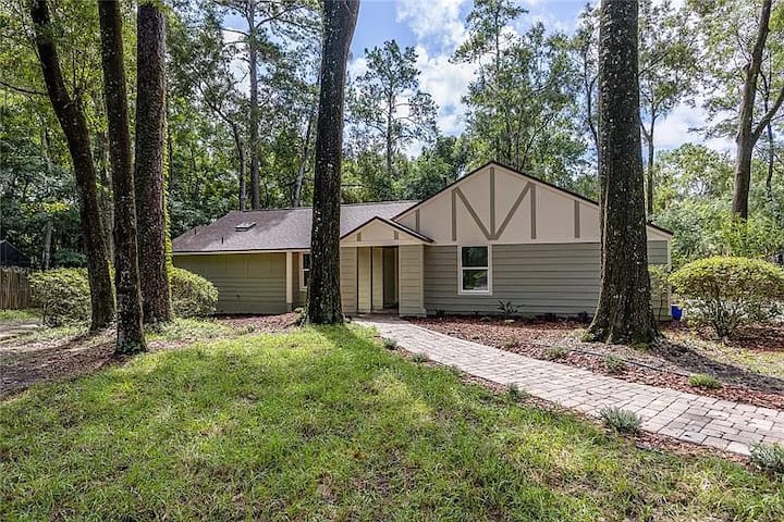 Gator Pool And Hot Tub House -1.5 Miles To Stadium - Gainesville