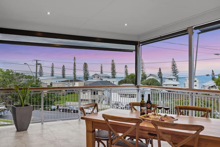 Penthouse Scarborough Beach Break Holidays - (U 1) - Redcliffe