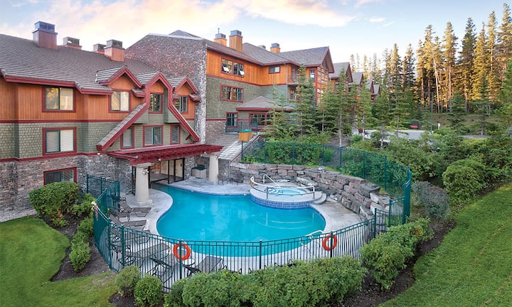 2brtucked Away In Alberta's Bow Valley! - Canmore