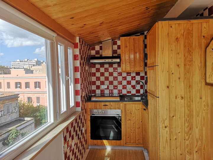 Delizioso Appartamento Con Terrazzo Privato - Roma
