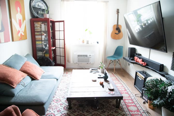 Big, Bright Bedroom With Private Bath! - New York City