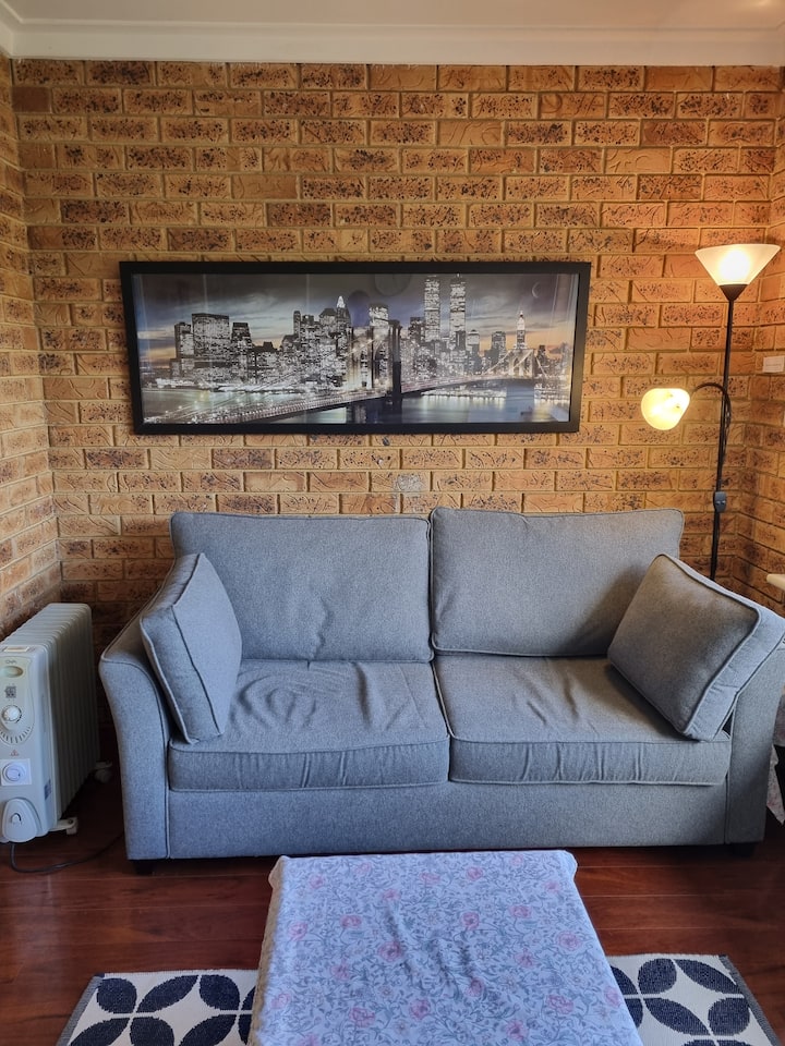 Spacious Garden Apartment Near Park - Stirling