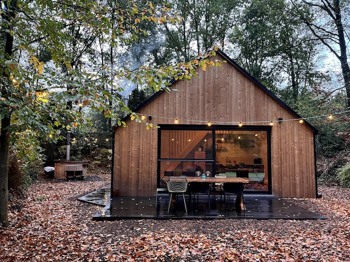Modern Vakantiehuis Met Hottub - Arendonk