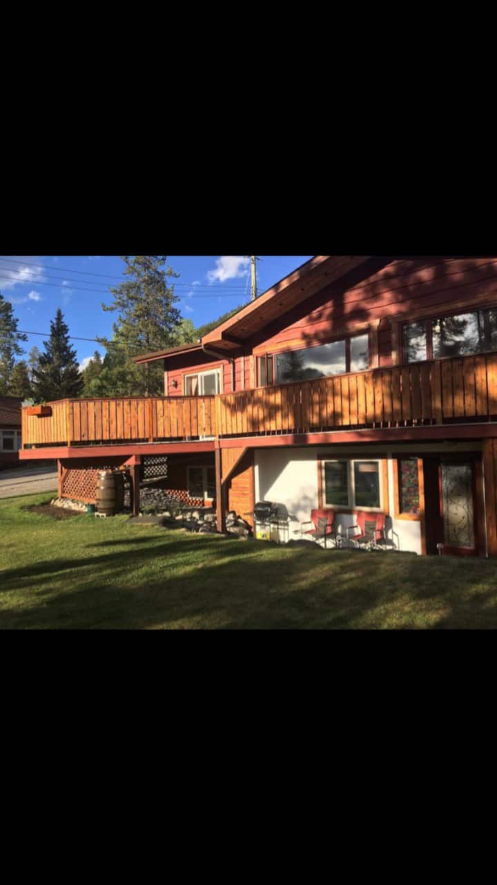 Spacious Private King Suite Steps To Dt Banff - Banff