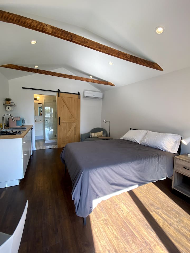 Clean, Cozy & Charming Highland Park Bungalow - Pasadena, CA