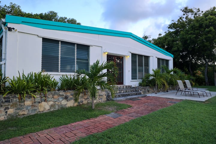 Fantastic Location! Beautiful Home! Amazing View! - Kingshill