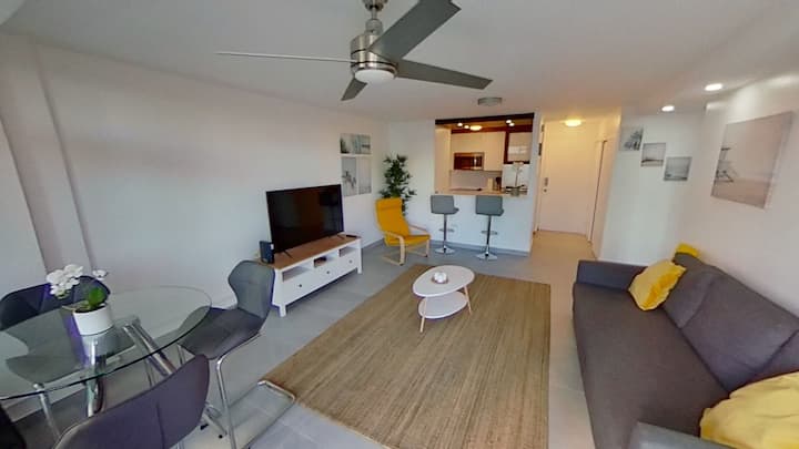 Beachfront 2 Bedroom Apart-isla Verde- Coral Beach - Puerto Rico