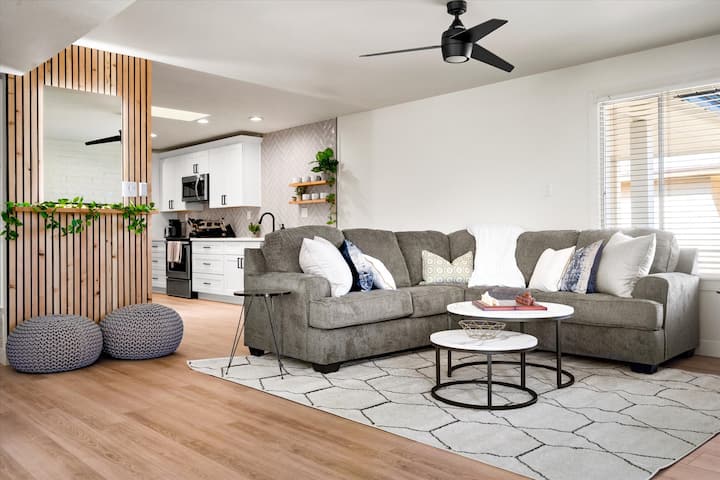 Tempe Getaway With Large Pool - Tempe, AZ