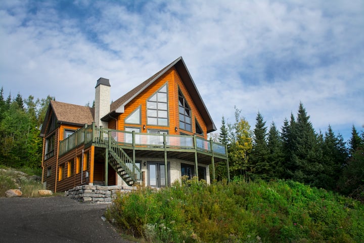 Au Sommet De La Seigneurie - Charlevoix
