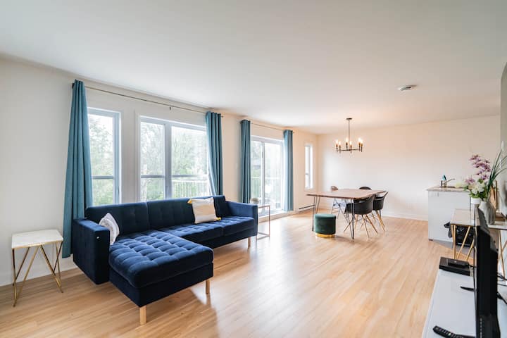 4123 3bedroom Beautiful Appartement Parking Privé! - Brossard