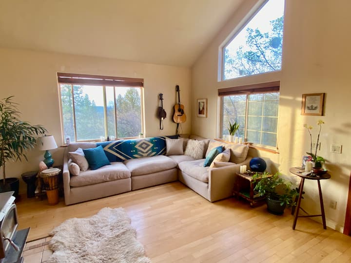 Bright Beautiful Mountain Home With Nature Spa - Nevada City, CA