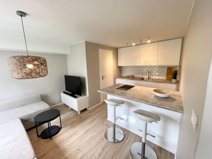 Cozy Studio Apartment By The Sea - Reykjavik