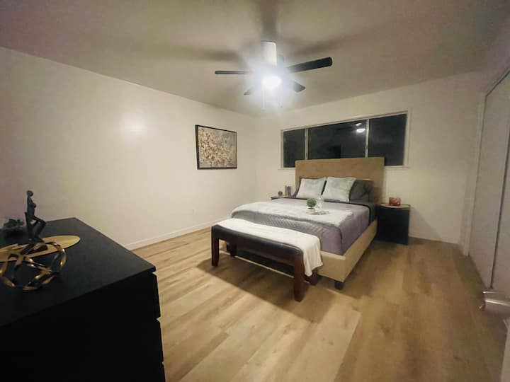 Comfortable Family Vacation/ Business Class. - Fontana, CA