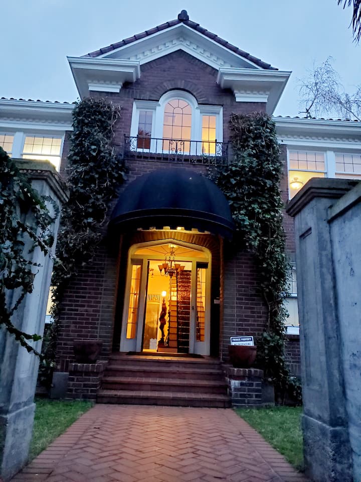 Oasis In The Heart Of Seattle - Seattle