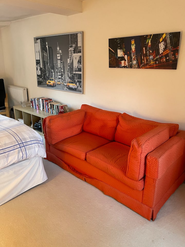 Welcome To The Close A Stunning 1 Double Bedroom - Amesbury