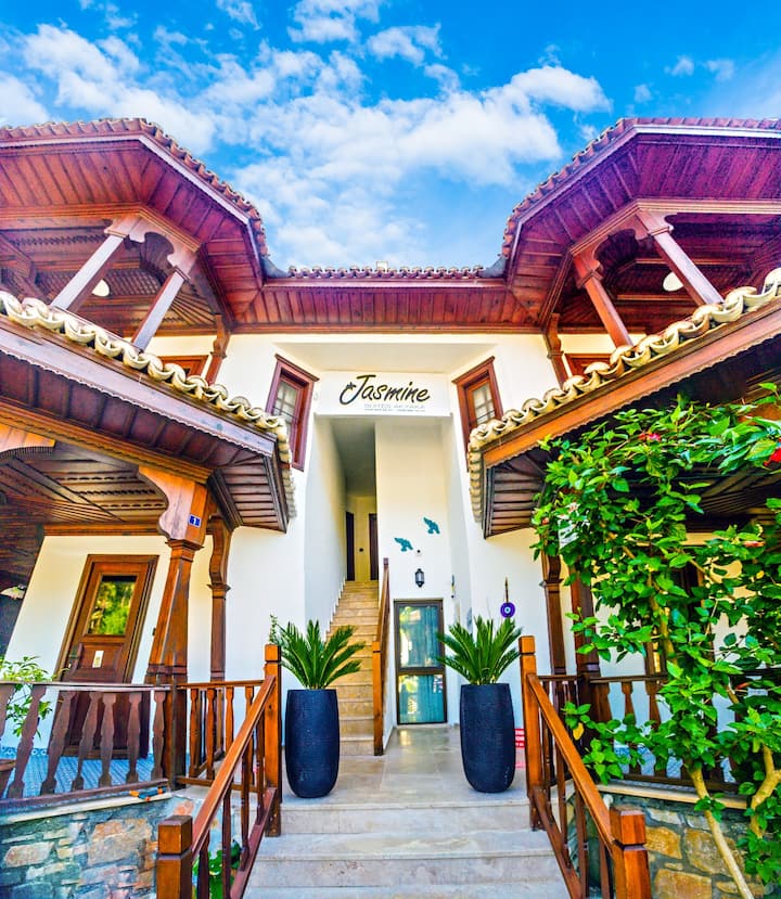 Spacious 1 Bedroom Apartment In Akyaka - Akyaka