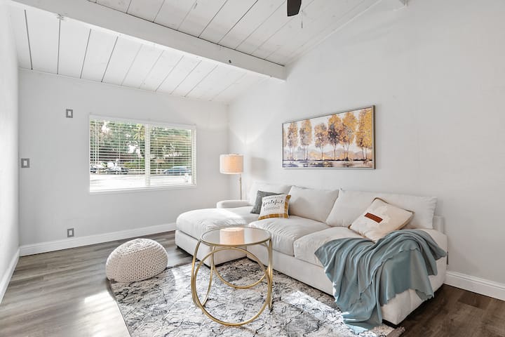 Jane's Home (Em) | Central Location Bedroom - 2 - Palo Alto, CA