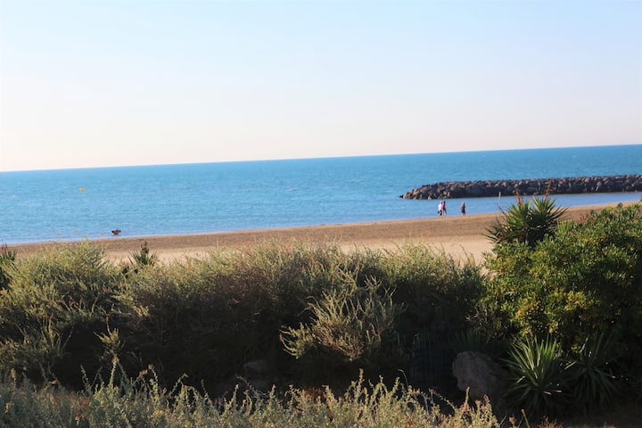 Les Pieds Dans L'eau !  Une Jolie Maison De Plage. - Agde