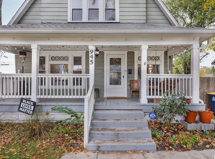 Comfy 3bd/2ba Farmhouse Style Home, Downtown Indy - Indianapolis, IN