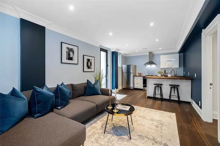 Adorable 1 Bedroom Place With Pool - Pickering