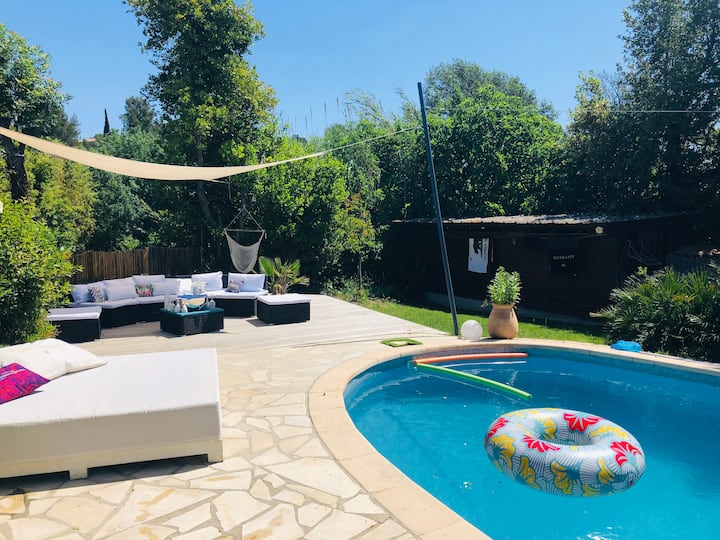 Maison Villa Piscine / 3 Chambres à La Crau - Hyères