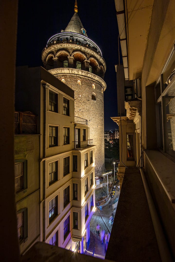 Magical Sea View - Only 20 Steps To Galata Tower! - Istanbul