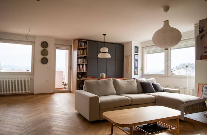 New And Spacious Apartment With A Lovely View - Liubliana