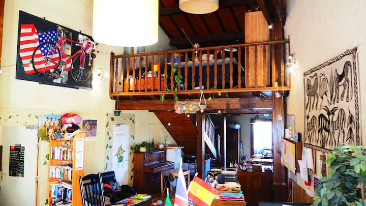 Dortoir Mixte De 8 à La Friendly Auberge - Colomiers