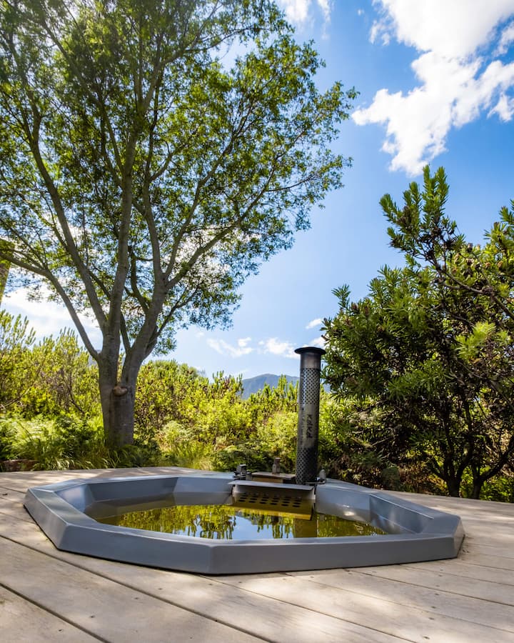 Earth Eco Cabin With Hot Tub @Stonehaven - Hermanus