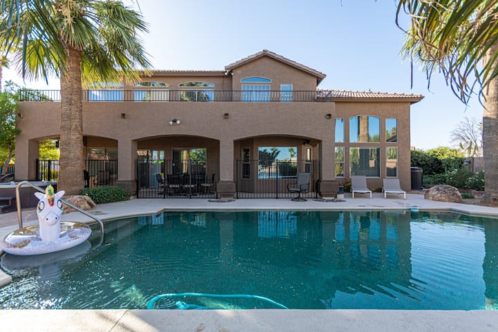 Beautiful  Lakeview Villa 2 Huge Masters - Casa Grande, AZ