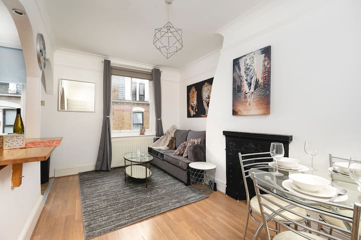 | Gorgeous One Bed In The Heart Of Central London| - London