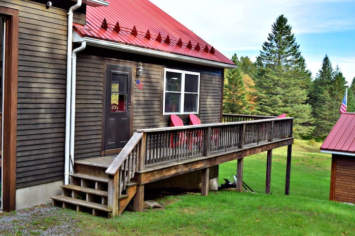 Spacious Country Home Minutes From Fun! - Brighton State Park, Island Pond