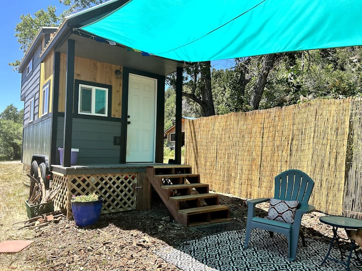 Tina! A Dolores Tiny Home - Dolores, CO