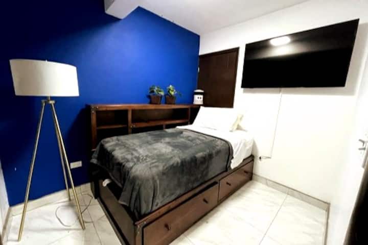 Comoda Recamara Con Baño Privado, Ubicacion Ideal! - Tijuana