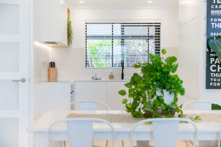 The Little Peaceful Retreat! 600m To Scarb Beach! - Perth
