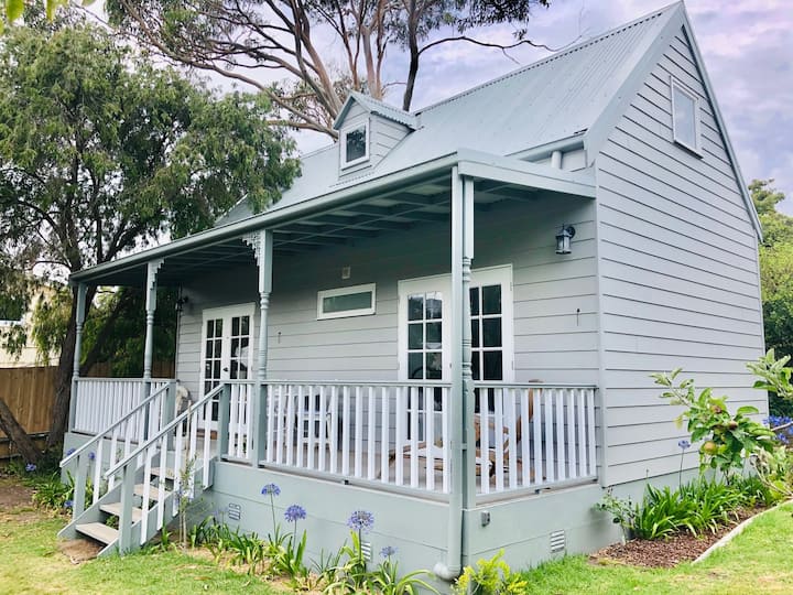 Cottage In The Heart Of Sorrento - Portsea
