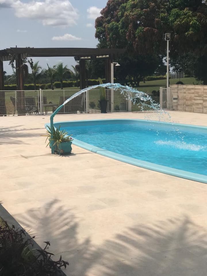 Sítio Agradável Com Piscina E Campo De Futebol - Limeira