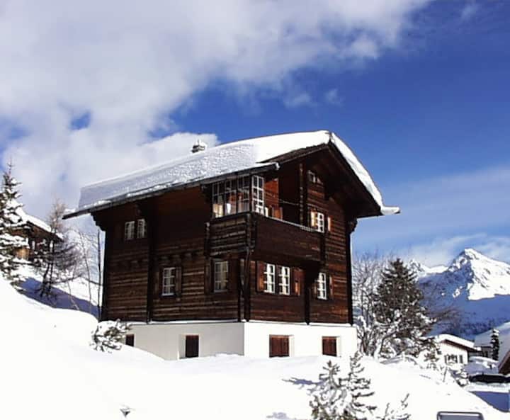 Gemütliches Arvenholz-chalet Mit Cheminée - Arosa